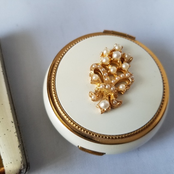 Makeup | Evans Vintage Mini Powder Compact Bonus | Poshmark